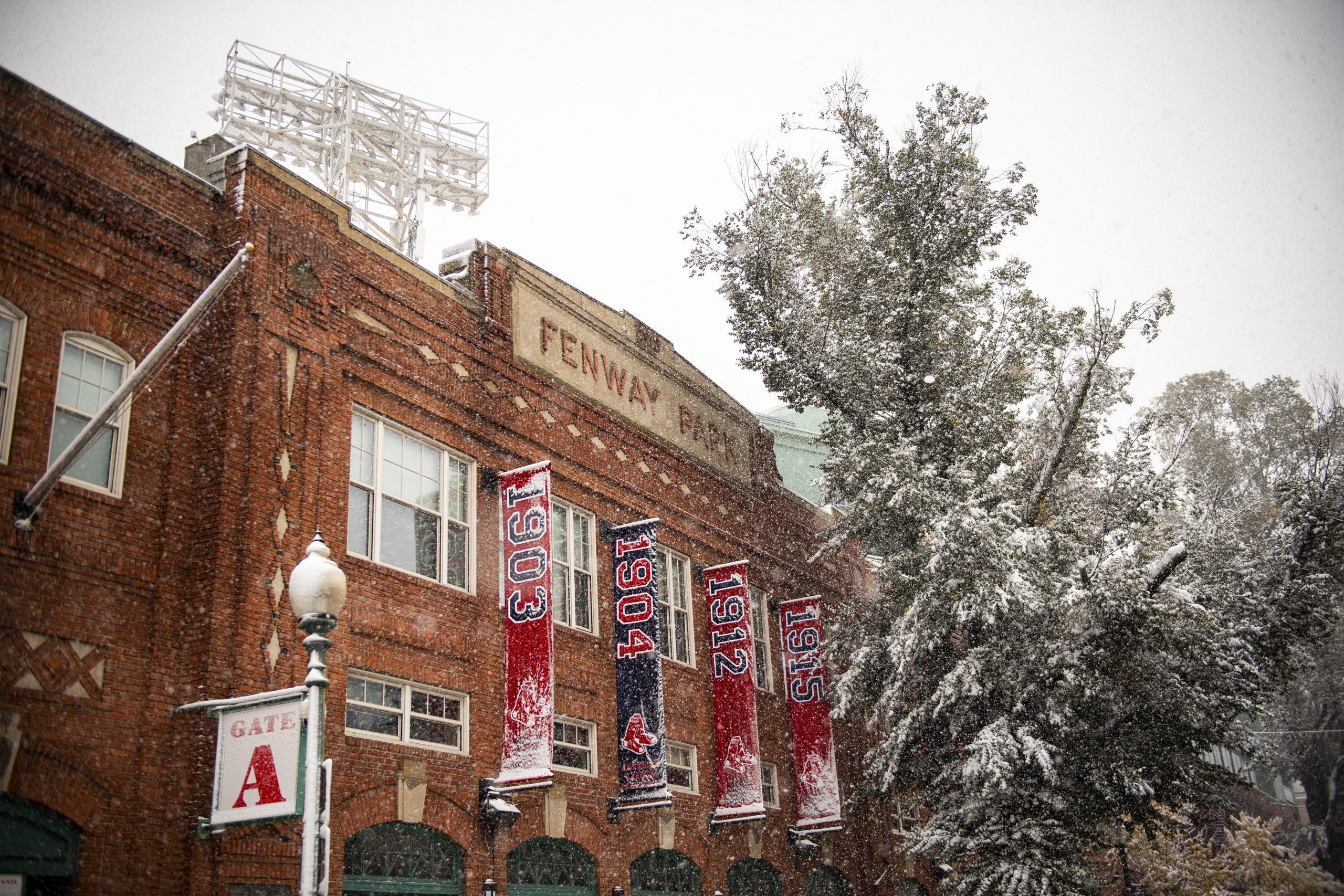 Extreme Networks to provide Wi-Fi 6 to 16 Major League Baseball ...